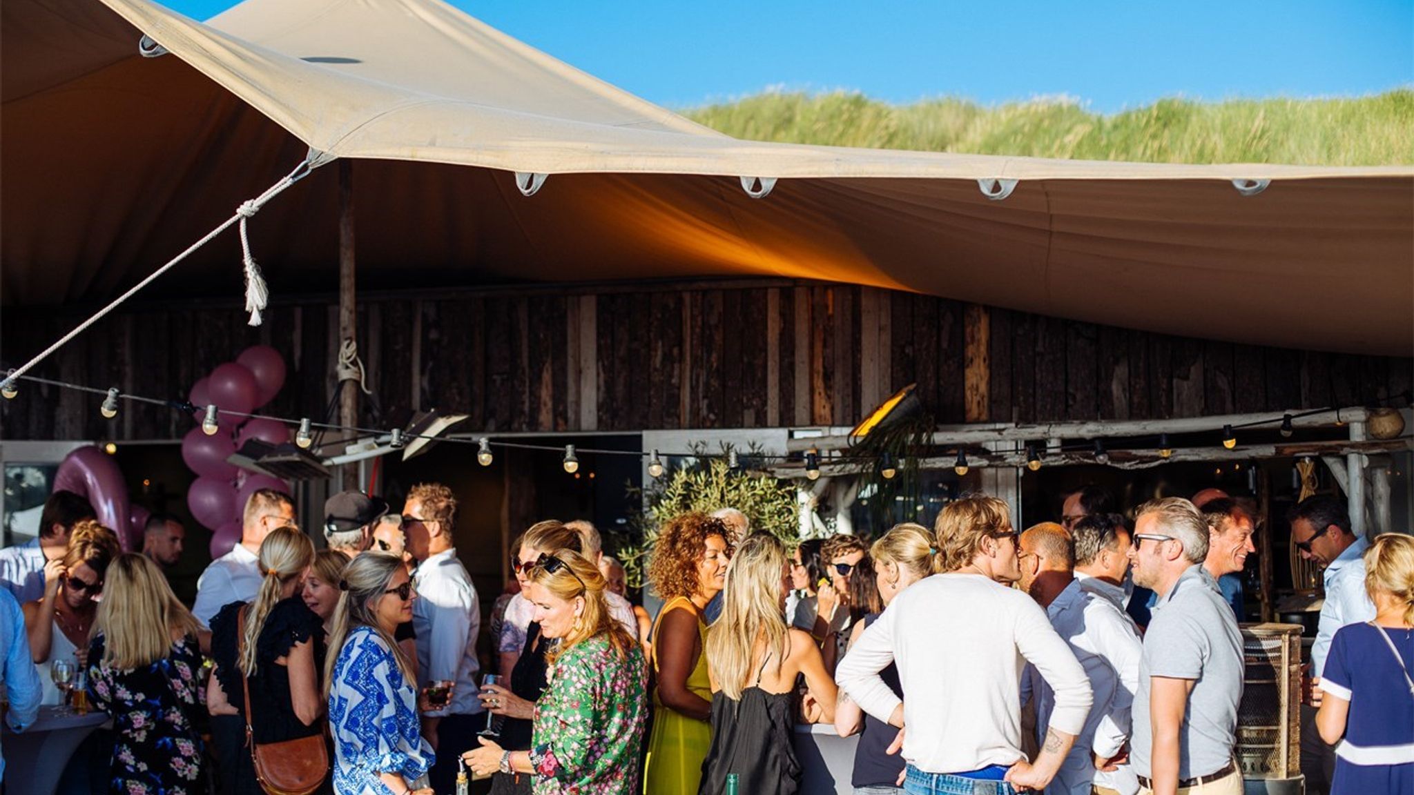 Strandpaviljoen Club Zand - trouwlocatie, feestlocatie