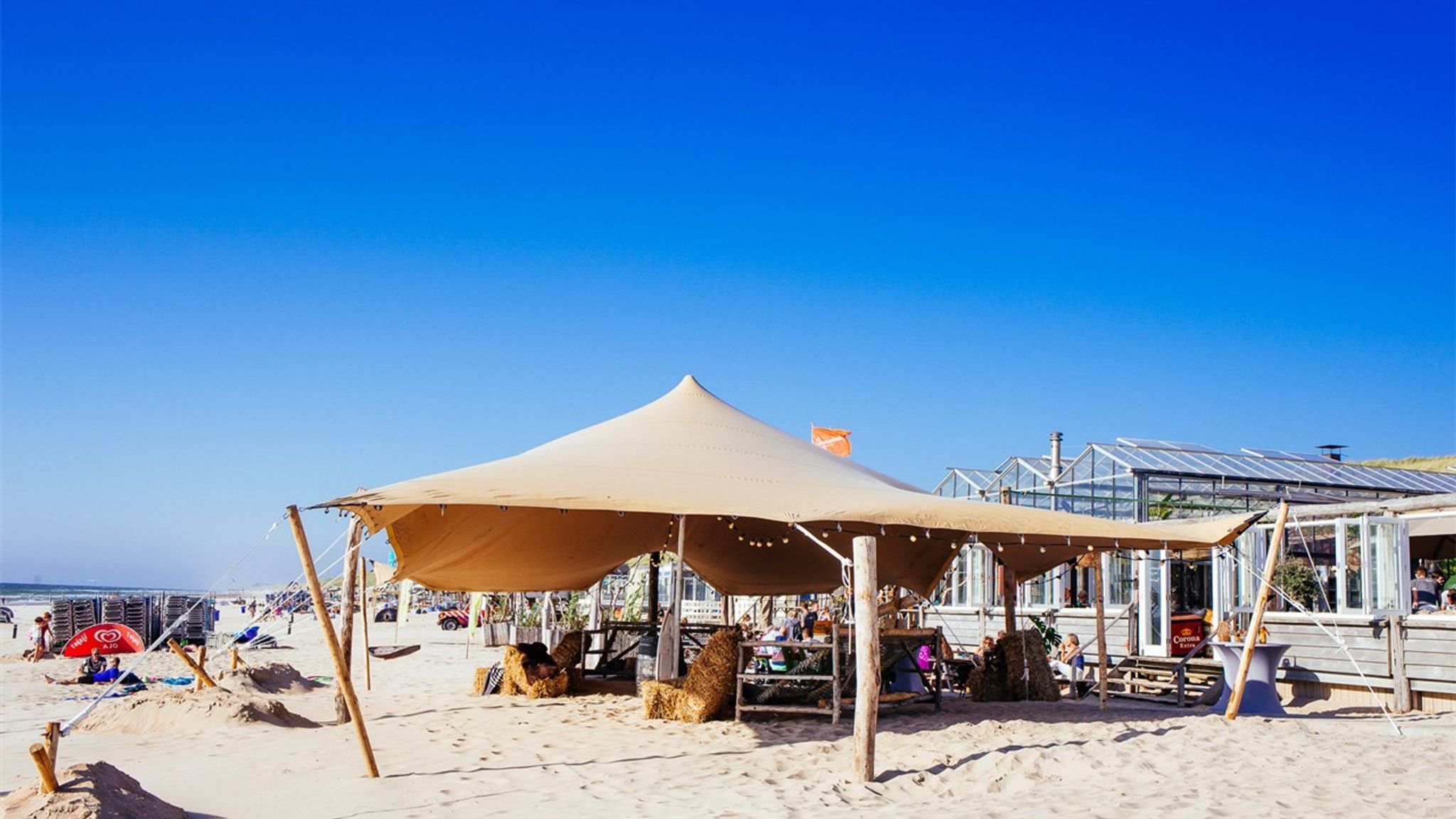 Strandpaviljoen Club Zand - trouwlocatie, feestlocatie